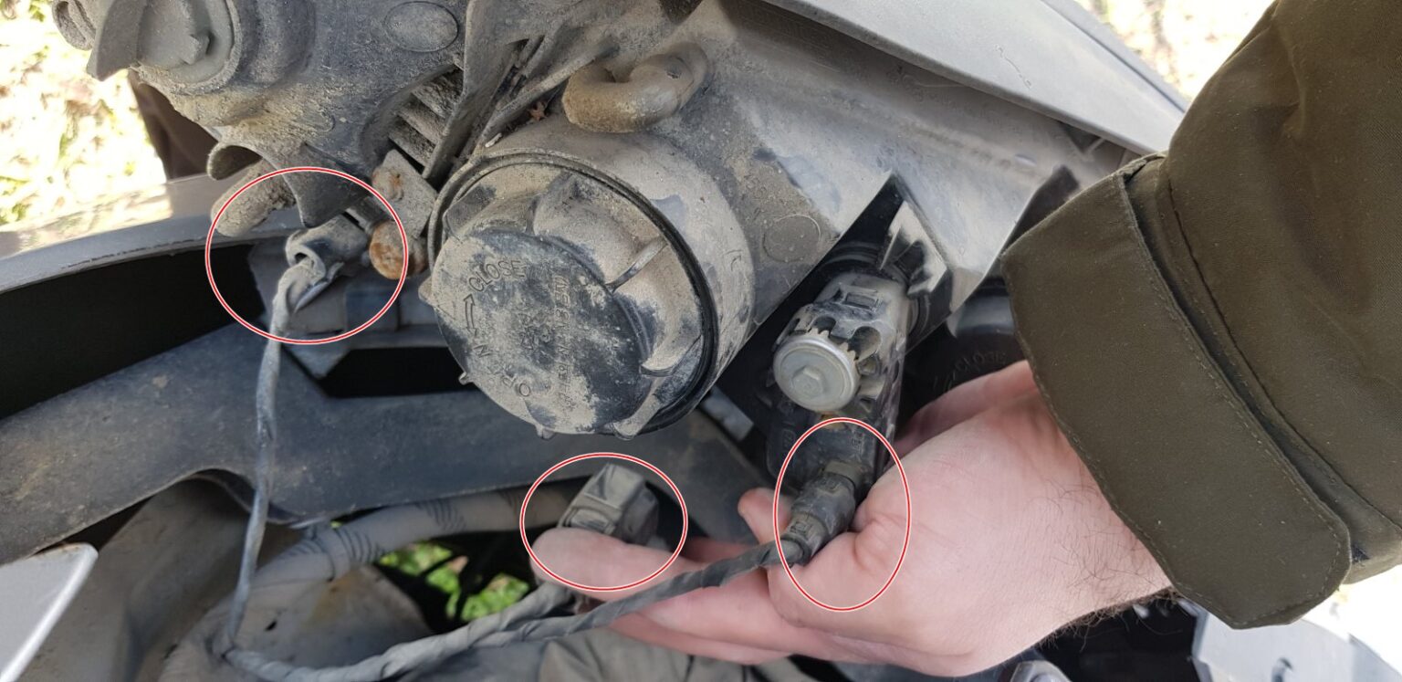 How Do You Replace a Headlight Housing? (With Pictures!)