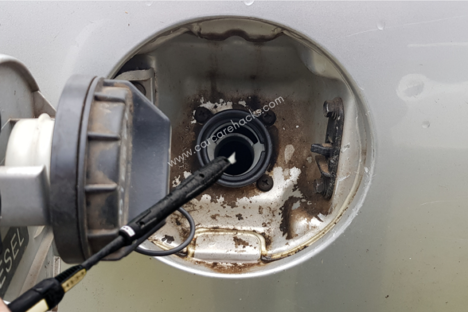 How To Clean A Fuel Tank Without Removing It